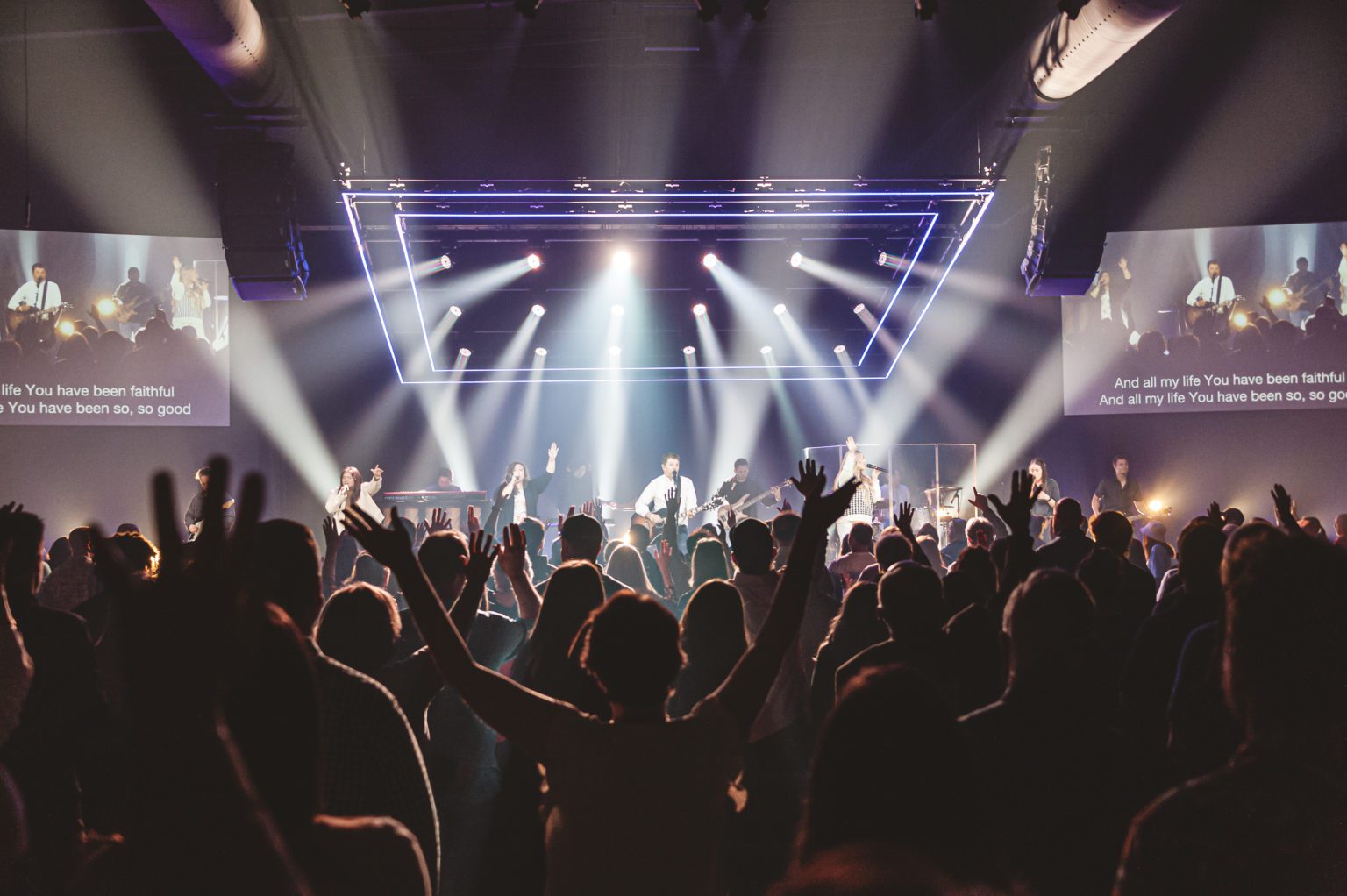 West - Church On The Move